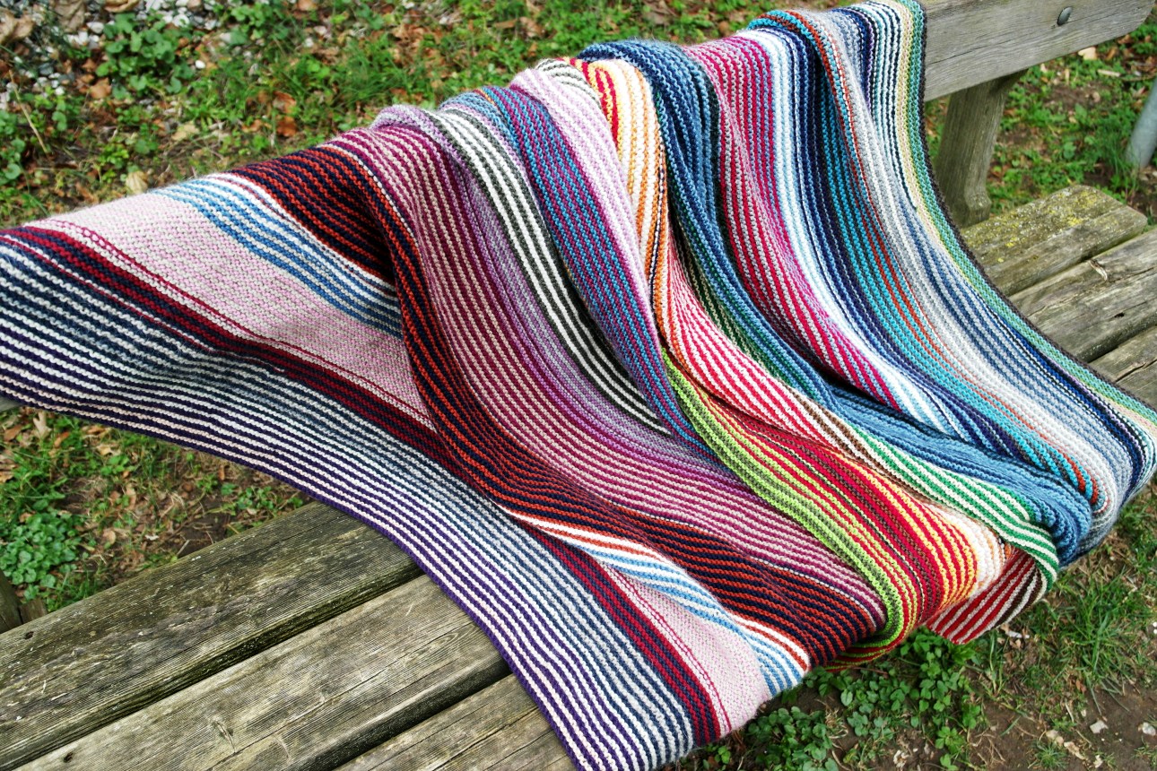 Det store restegarnstæppe – Strikzilla